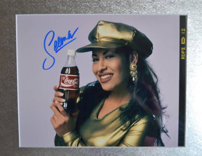 Selena Quintanilla Signed Photo Selena Quintanilla Autograph Photo