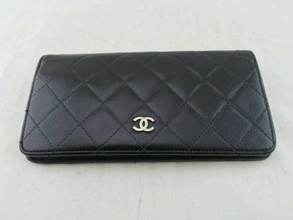 Chanel Black Caviar Bicolore Bifold Wallet Purse
