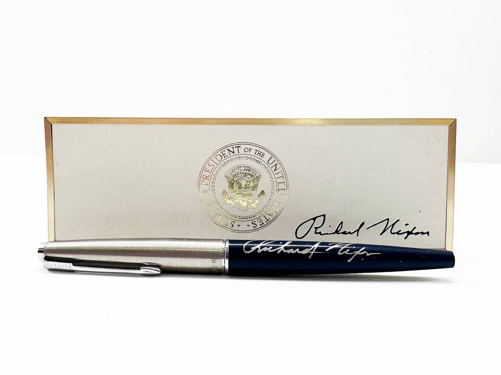 President Richard M. Nixon 'parker 45' (1972) Bill Signing Pen Auction