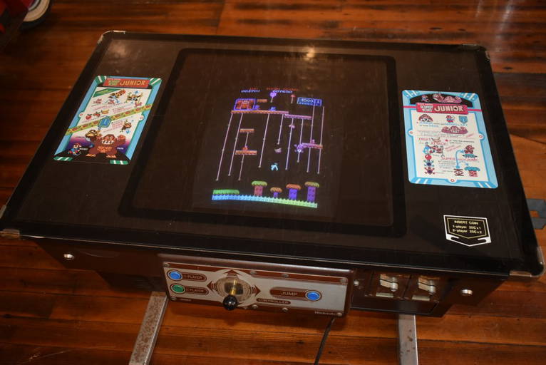 Original 1982 Nintendo Donkey Kong Junior Cocktail Table Arcade Game