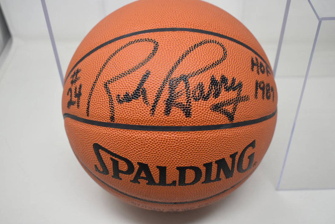 Rick Barry 24 Autographed Basketball Hof 1987 Auction