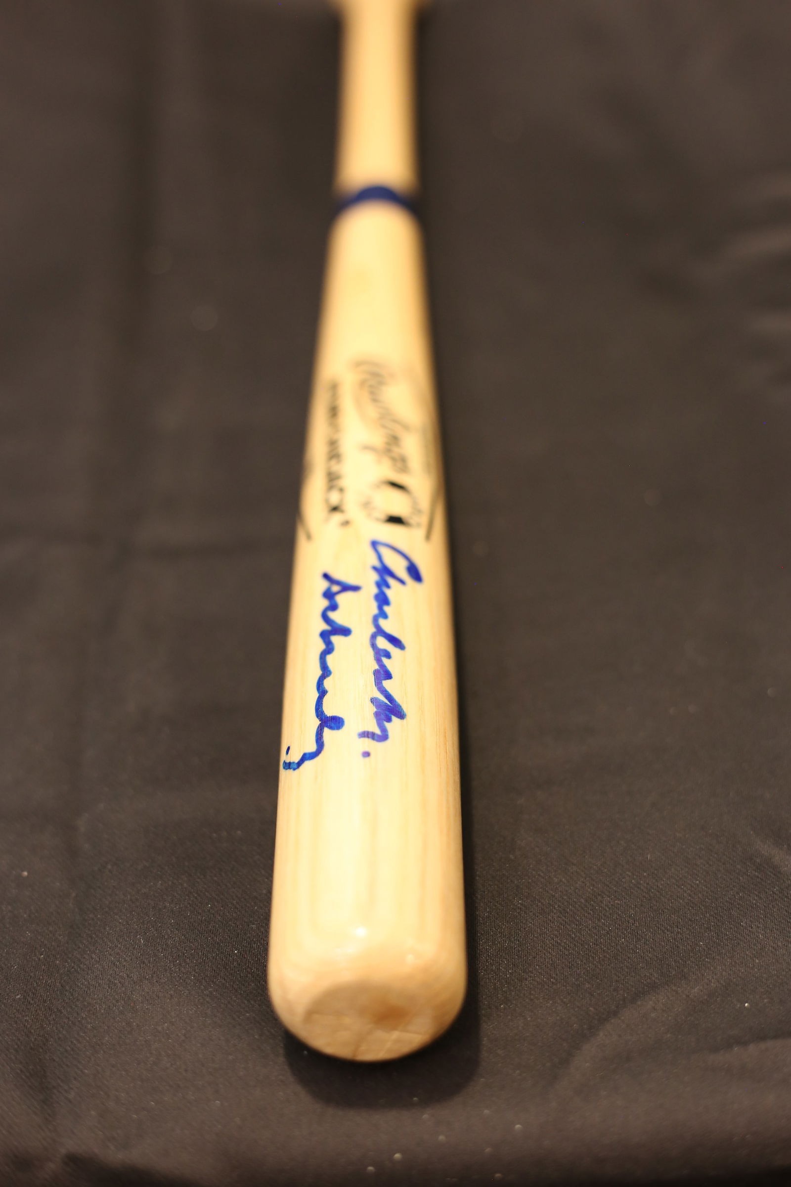 Charles Schultz Signed Mini Bat - Jsa Loa Auction