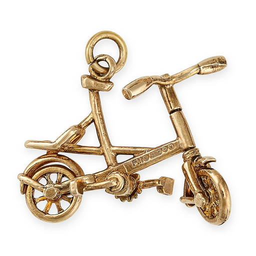 A VINTAGE BICYCLE CHARM in 9ct yellow gold, with articulated wheels ...