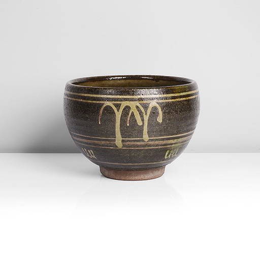 Michael Cardew (British, 1901-1983) (#0071) on Nov 17, 2022 | Maak ...