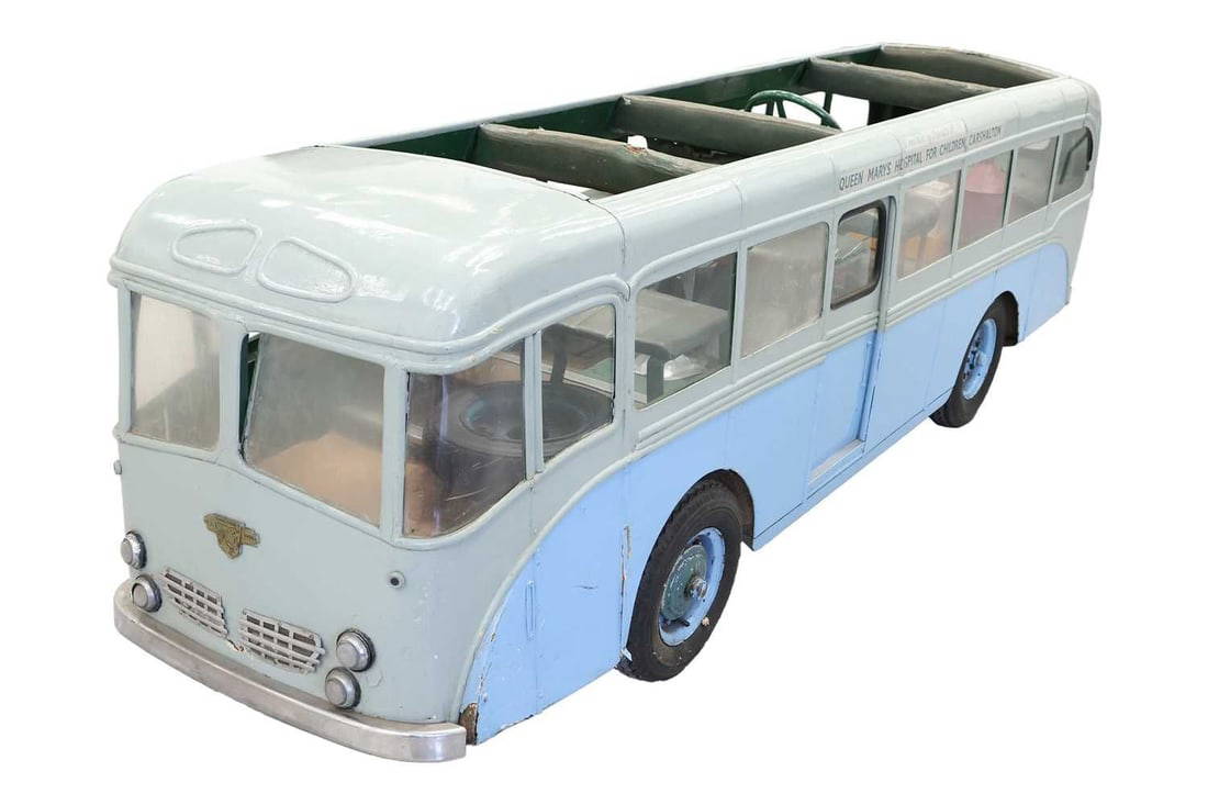 A Johnstone's "midget, The World's Smallest Motor Coaches" A Ride-on ...