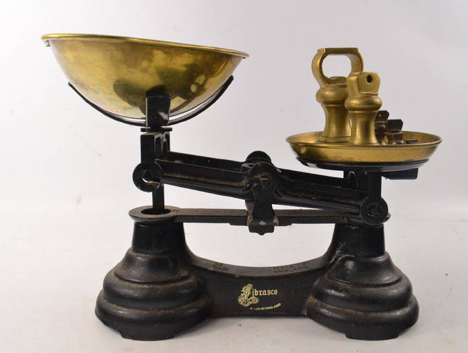 Set Of 'librasco' Kitchen Scales With Brass Weights
