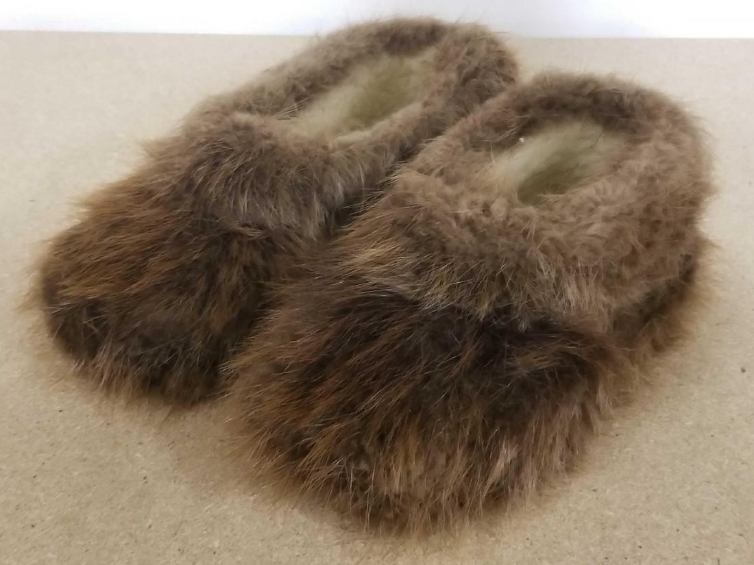 Pear of beaver fur slippers