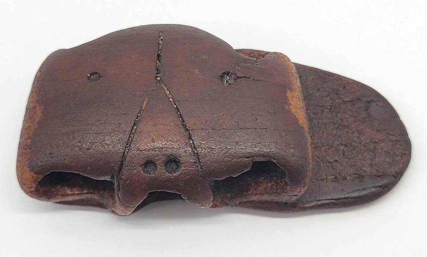 Old Bering Sea Eskimo Winged Object W/engraved Polar Be