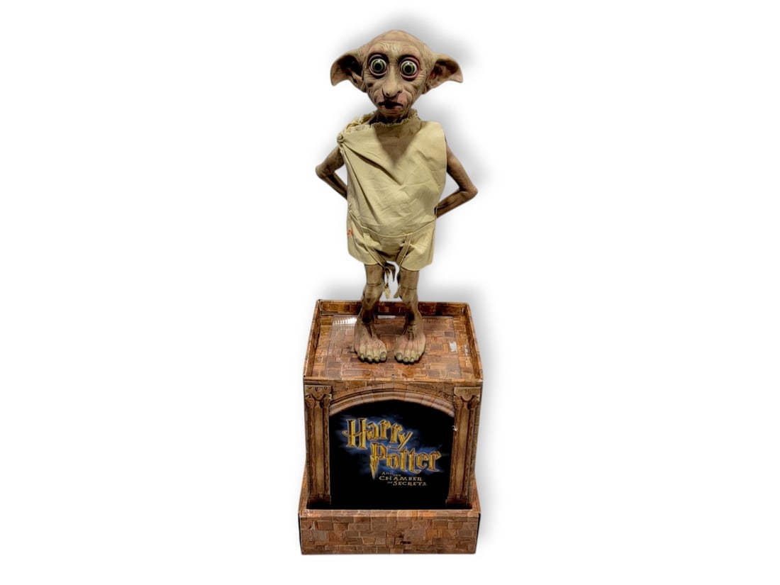 Life Size "dobby" Figure W/ "harry Potter And The Chamber Of Secrets ...