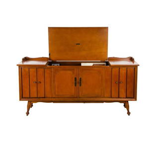 [mcintosh] Stereo Console Cabinet