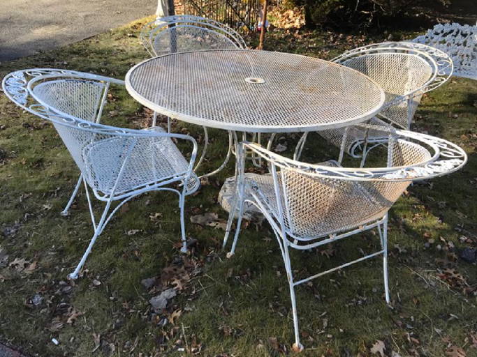 Vintage 5 Pc. Painted Wire Patio Table And 4 Matching