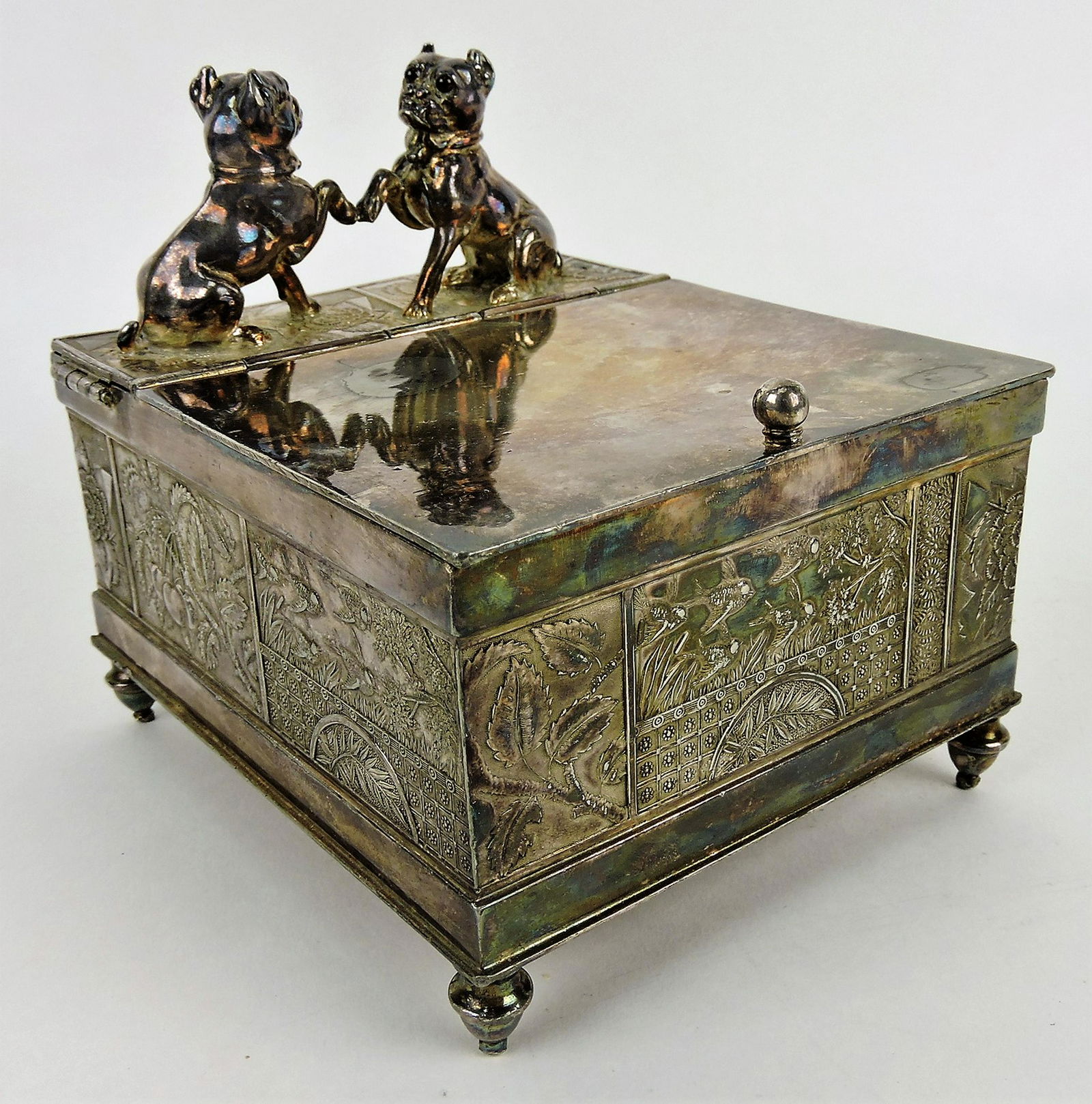 For Auction: Victorian silver plate tobacco humidor (#1268) on Sep 26 ...