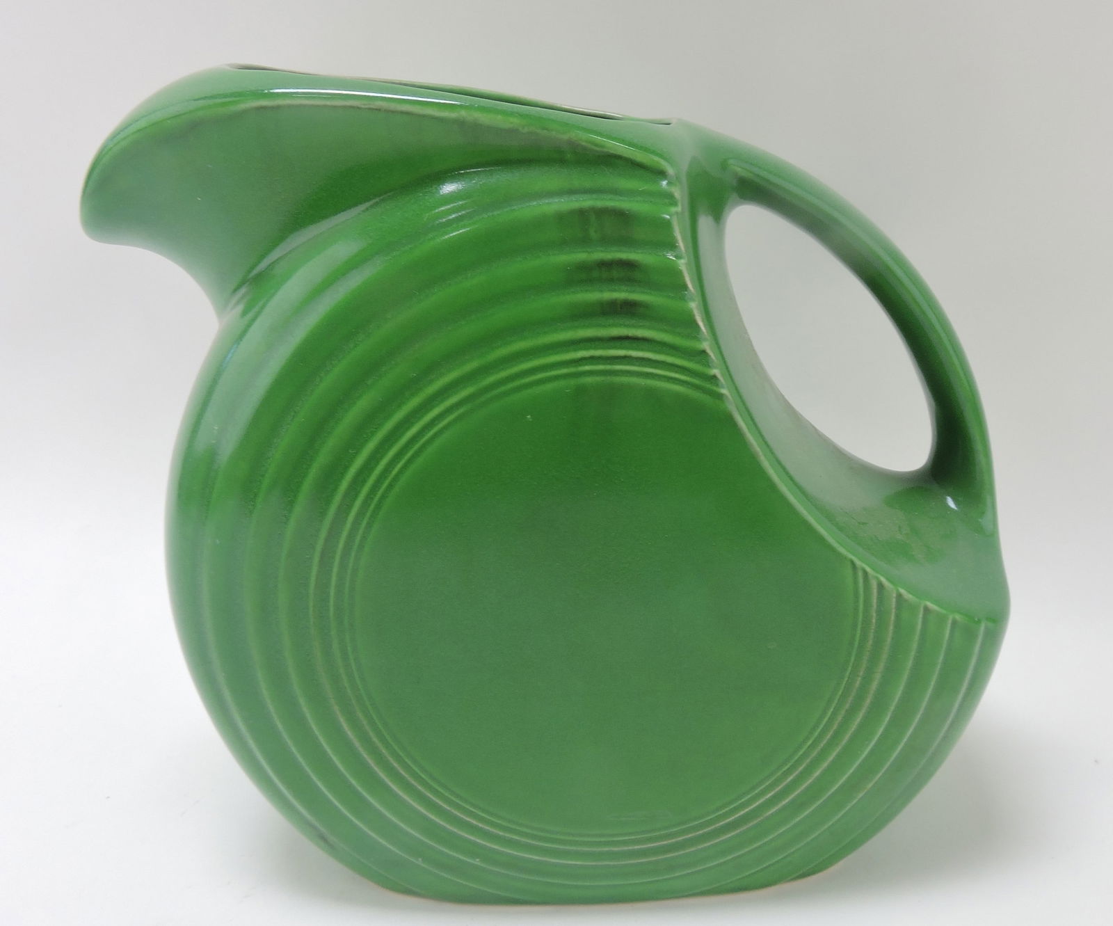 Fiesta Disc Water Pitcher, Medium Green Auction