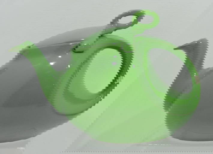 Hall China Stream Line Teapot,