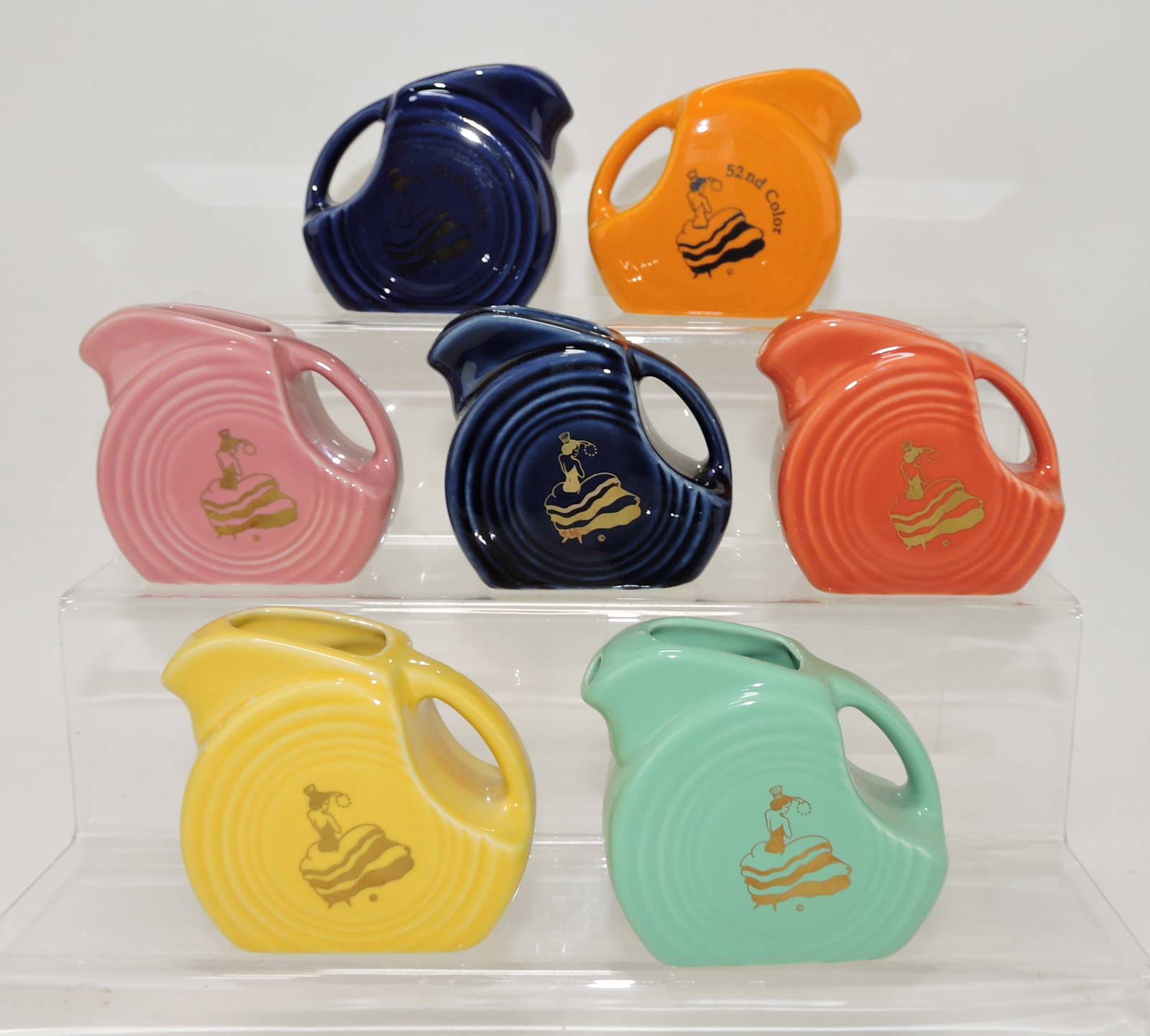 Fiesta Post 86 Mini Disc Pitcher Group Auction