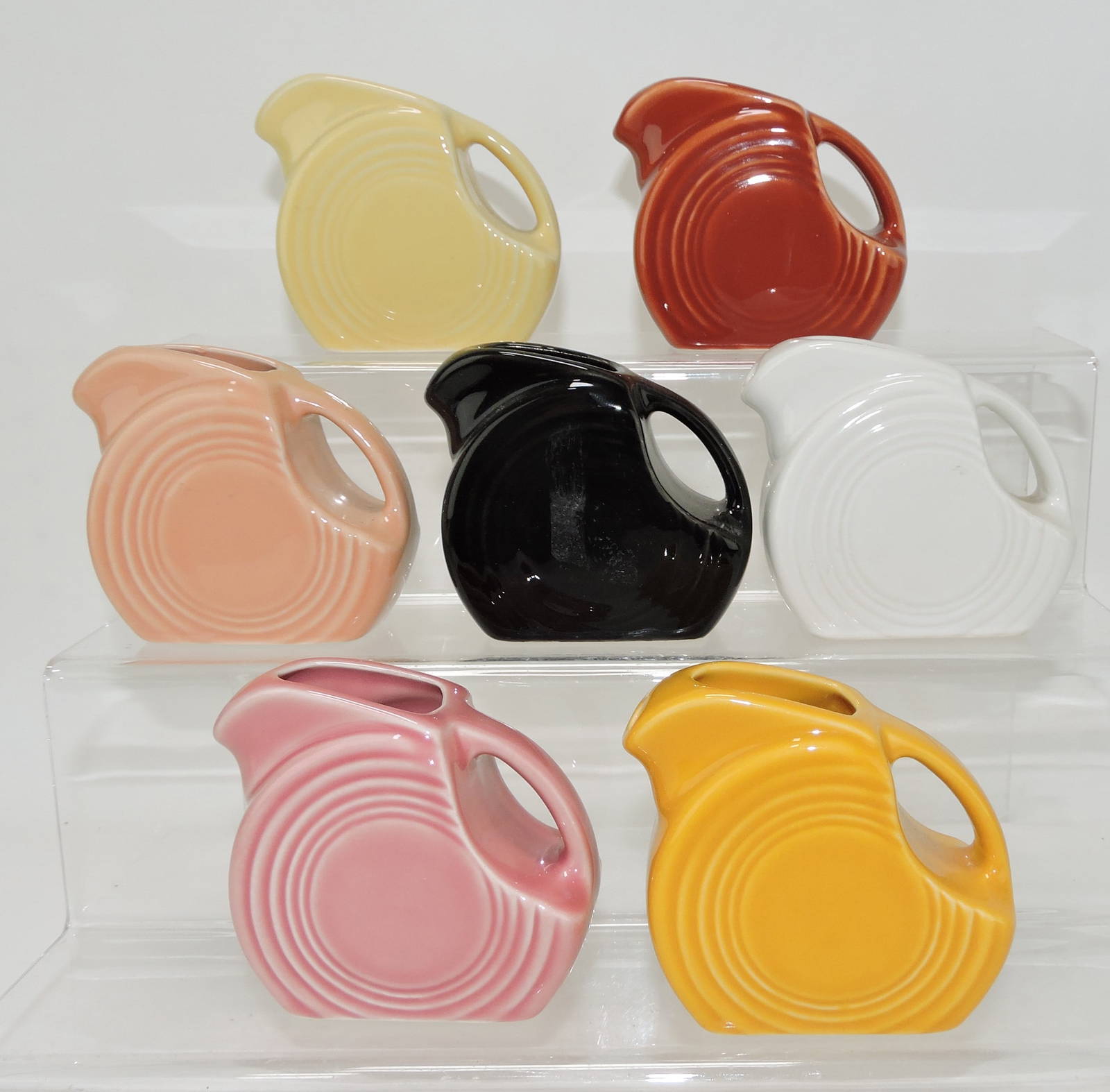 Fiesta Post 86 Mini Disc Pitcher Group Auction