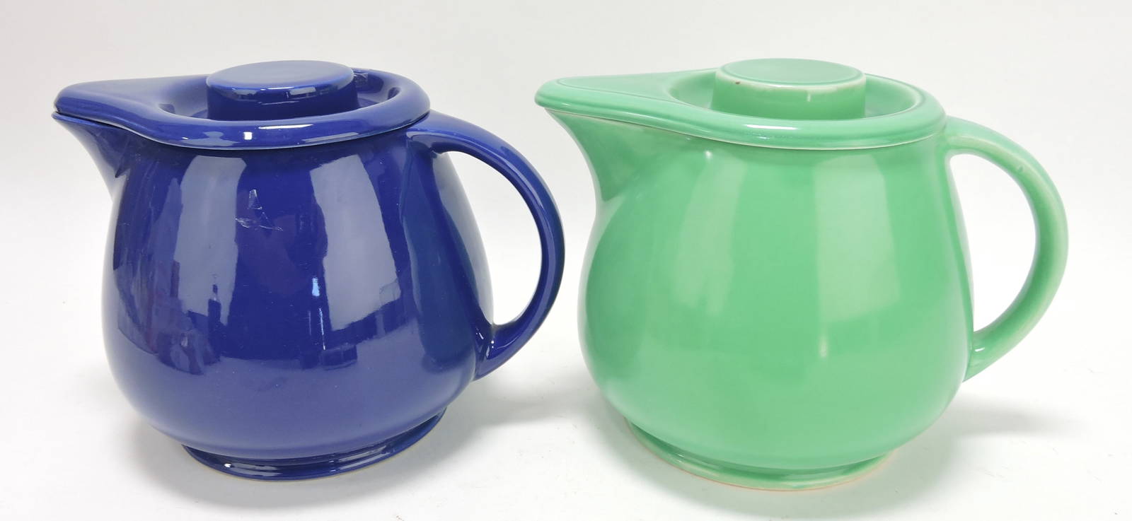 Fiesta Kitchen Kraft Covered Jug Group: Auction