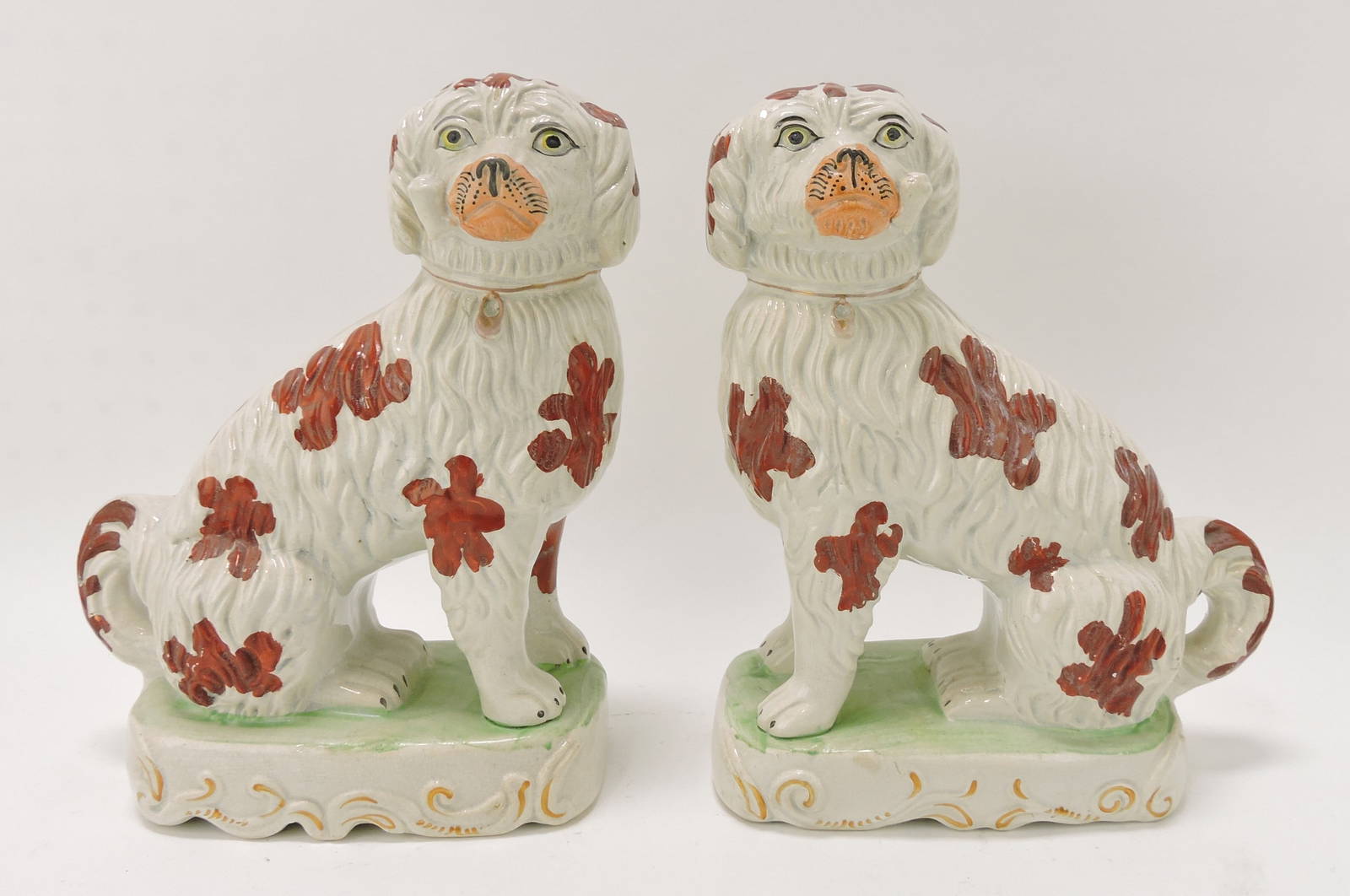 Staffordshire Pair Of Dogs With Pipes Auction