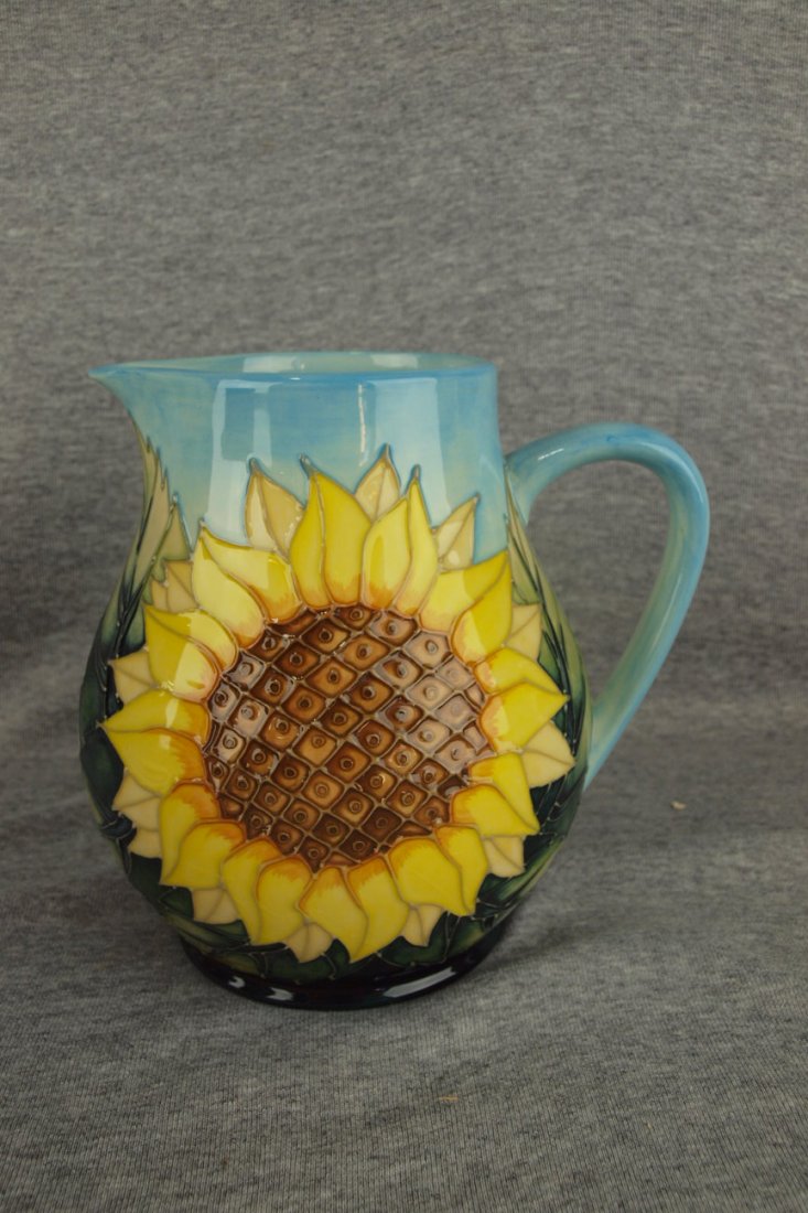 Moorcroft art pottery sunflower pitcher, outstanding