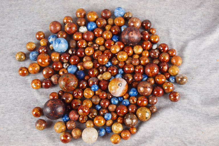 Bag Of 181 Bennington Marbles Including Large Shooters