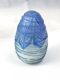 Signed Vandermark Iridescent Art Glass Egg