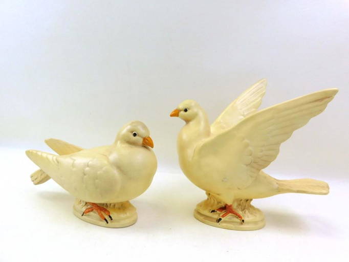 Pair Of Haeger Pottery Doves Or Birds