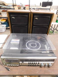 Zenith Stereo Receiver With Turntable And Cassette Play