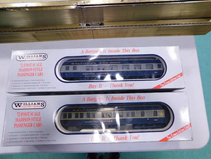 2 Williams Electric Trains 72 Foot Scale Madison Style Passenger Cars ...