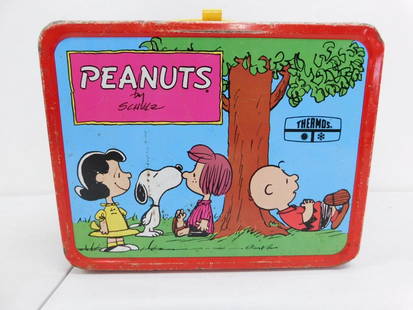 Metal Lunchbox With Peanuts Snoopy, Charlie Brown, Lucy Decals