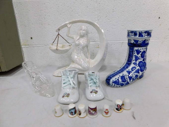 Collectibles Lot Incl Porcelain Boot From White Swan Hotel, Thimble ...