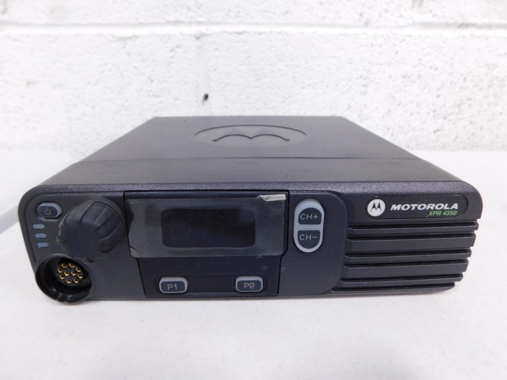 Motorola XPR 4350 Mobile Radio UHF Model AAM27TRH9LA1AN (#0536) on Apr ...