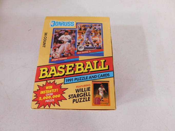 Full Box Of 36 Unopened Packs Of Donruss 1991 Baseball Cards