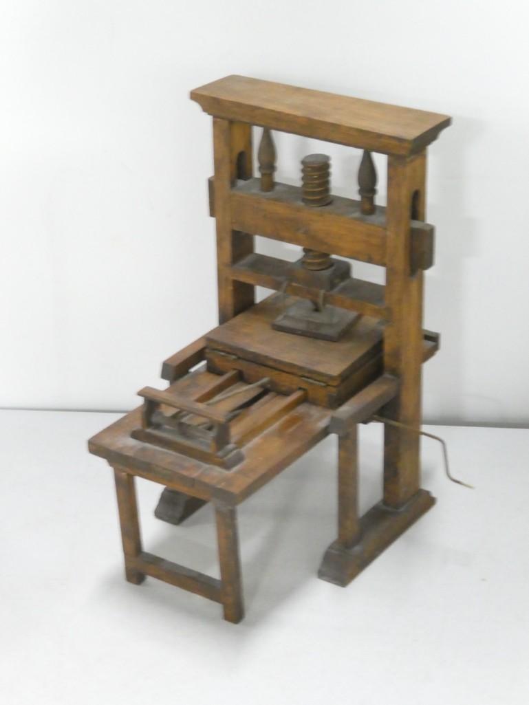 Vintage Miniature Printing Press - Possibly A Salesman Sample Auction