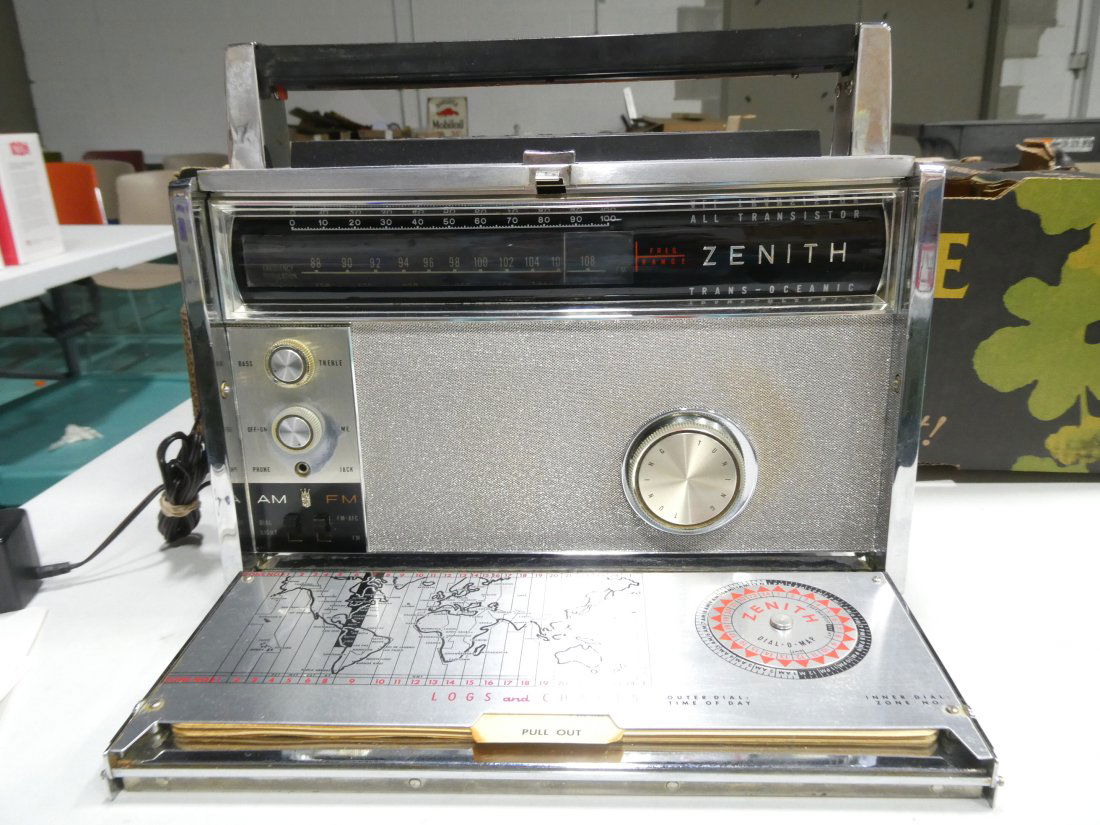 Zenith Trans Oceanic All Transistor Am Fm Multiband Radio Works