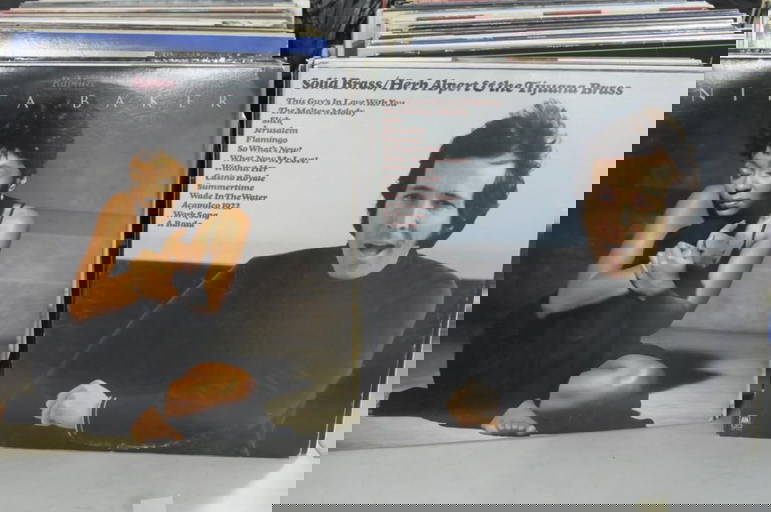 Large Lot Of Vinyl Records Including Anita Baker, Philip Bailey, Herb ...