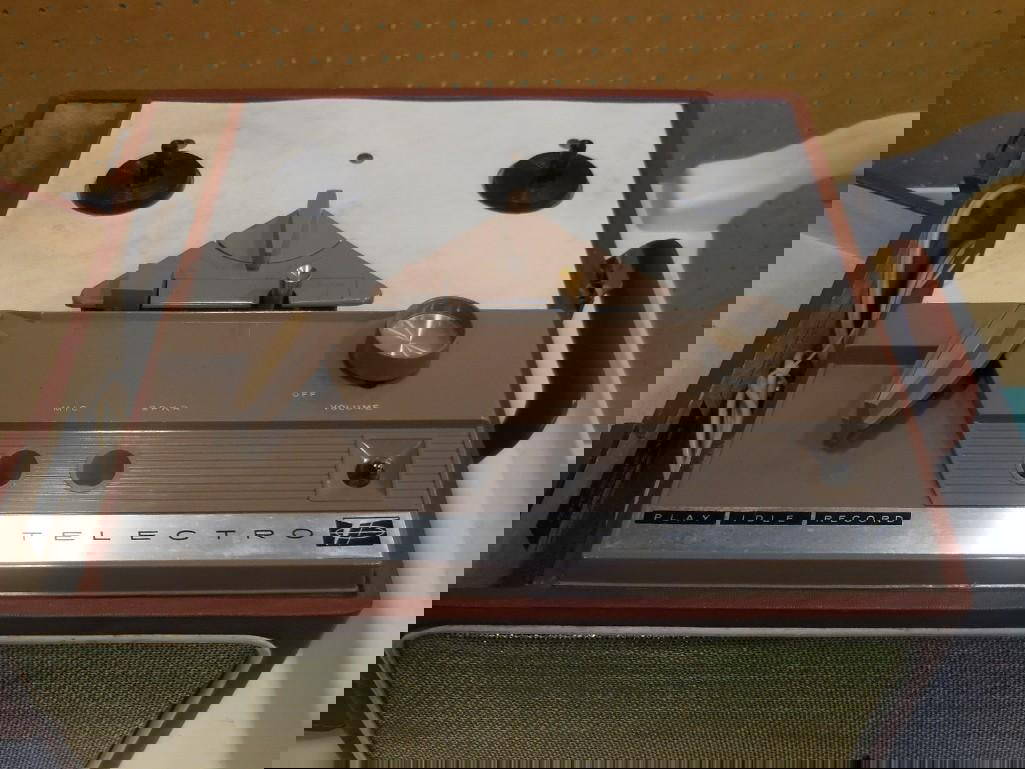 Vintage Emerson Telectro Reel To Reel Tape Recorder Auction
