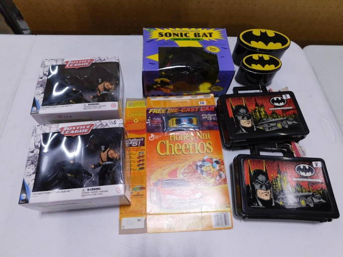 Batman And Justice League Lot Incl 2 Batman Lunchboxes, 2 Batman Tins ...