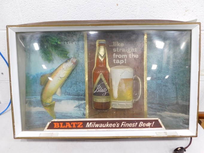 Vintage Blatz Lighted Beer Sign Works