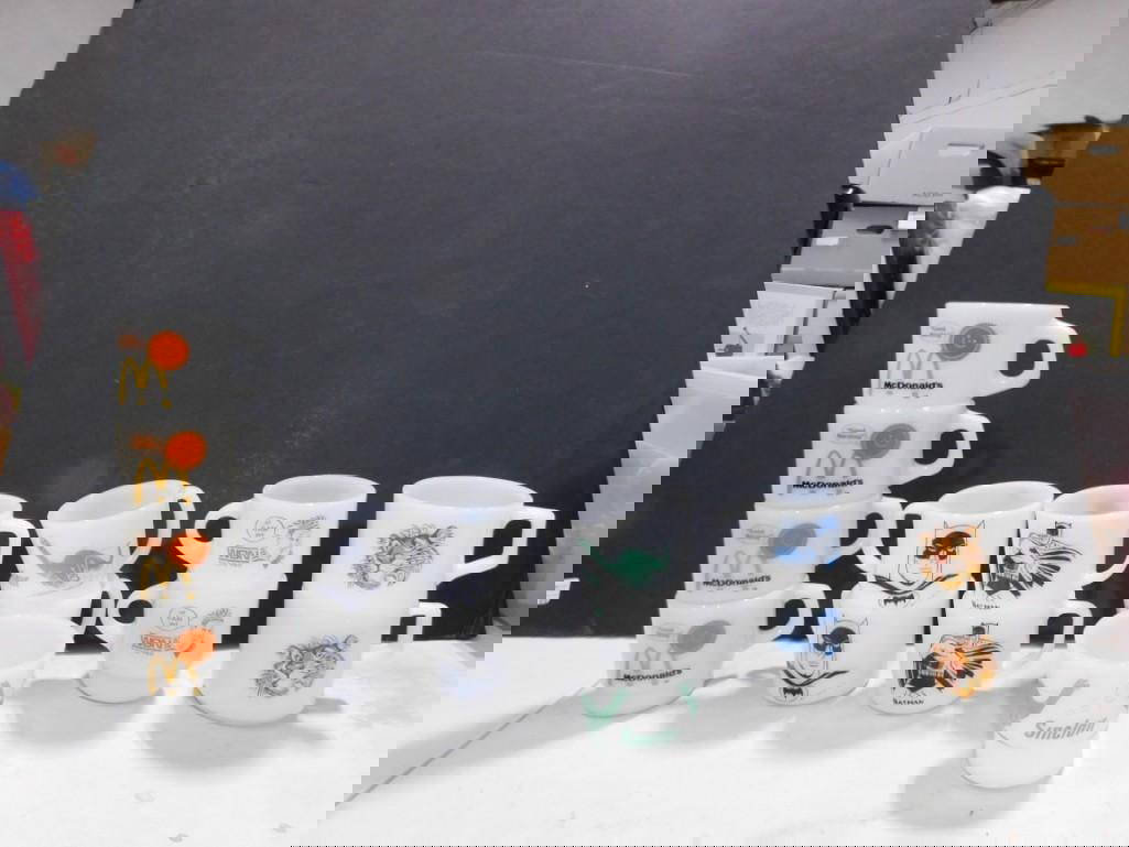 Vintage Advertising Mugs Incl Sinclair, Batman, Wally Phillips Wgn ...