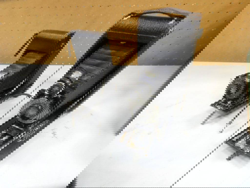 2 Antique Bellows Cameras Incl No2c Autographic Kodak Jr And Orion ...