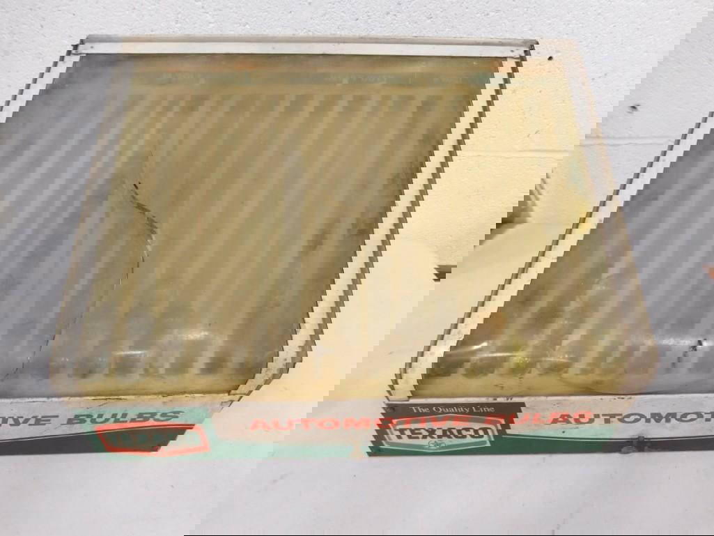Texaco Automotive Bulbs Store Display Case With Some Bulbs Auction