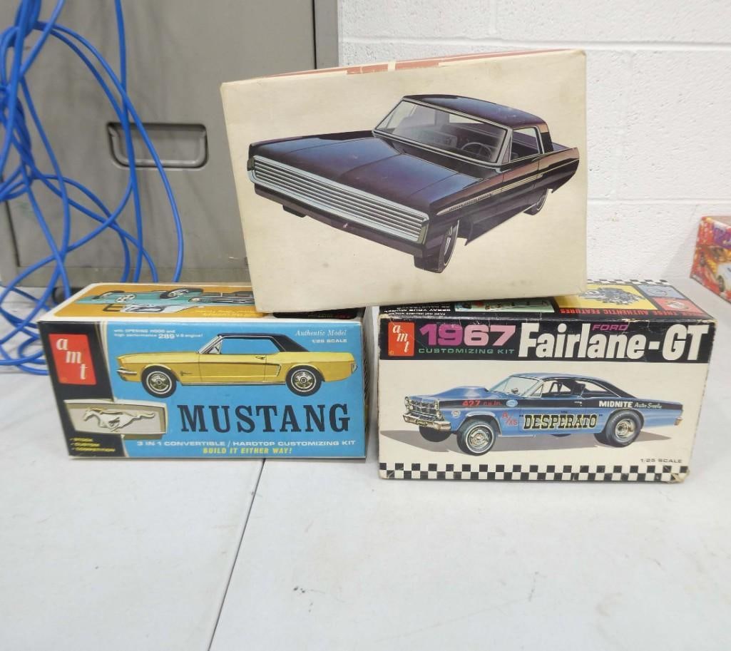 3 Model Car Kits Incl Amt '65 Ford Fairlane Sss, Amt '64 Mustang 3 In 1 ...