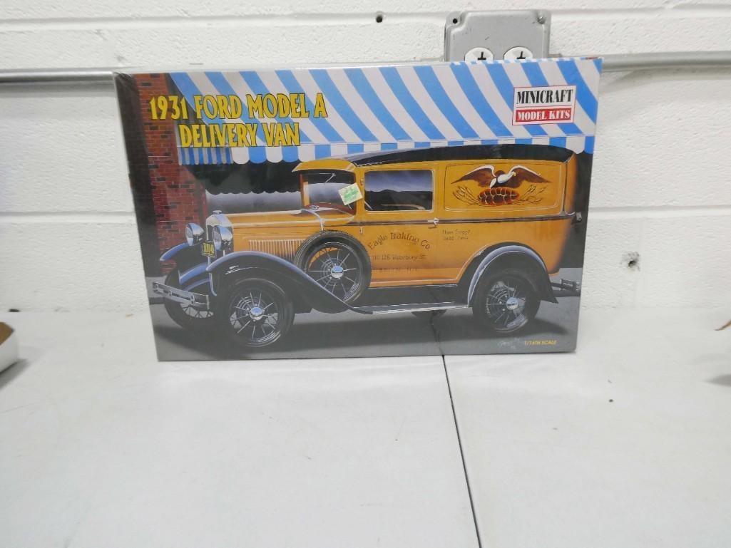 Minicraft 1931 Ford Model A Delivery Van 1/16th Scale Model Kit Sealed