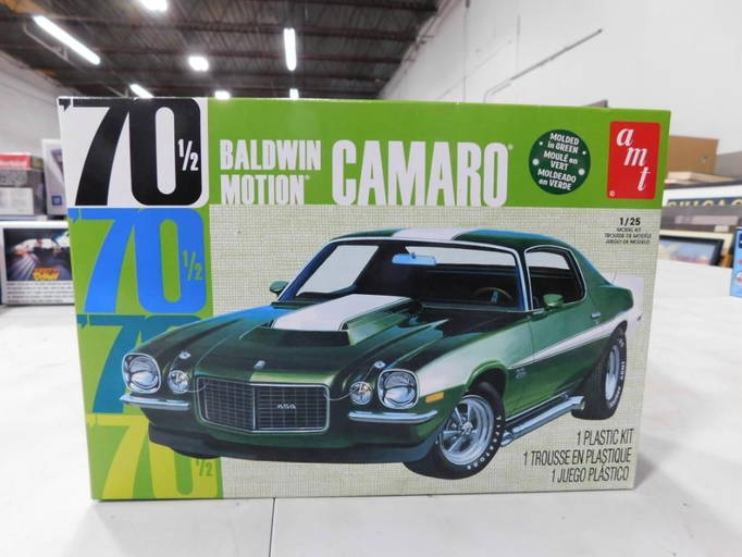 Amt 1:25 Scale '70 1/2 Baldwin Motion Camaro Model Kit