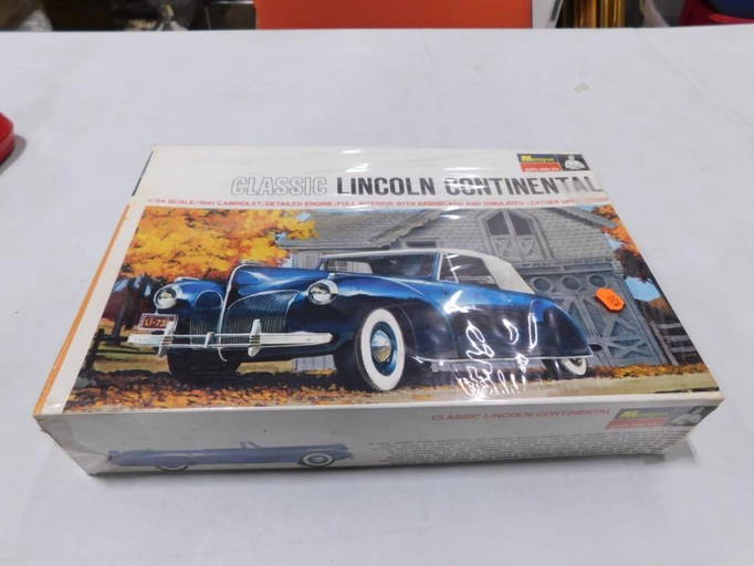Sealed Monogram Classic Lincoln Continental 1/24 Scale Model Car Kit