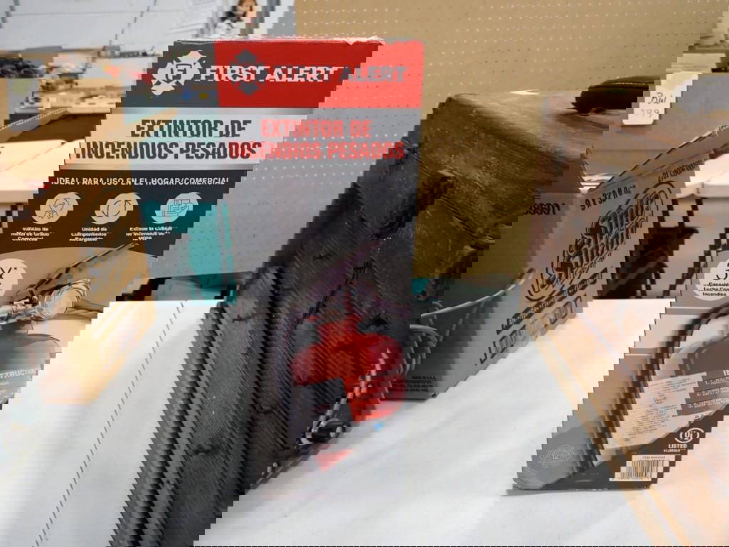 First Alert Fire Extinguisher In Original Box Auction