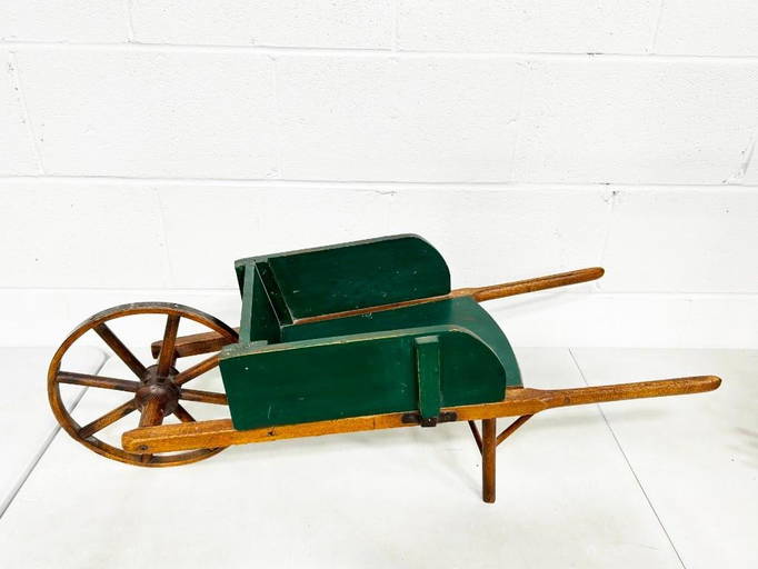 Union Mfg Toledo Antique Child's Wheelbarrow W Original Green Paint