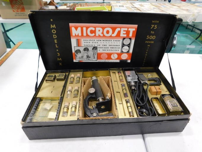Vintage Microset Model 3mx Microscope Set