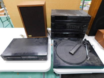 Sony 3 Cd Changer & Tape Player Stereo & Speakers