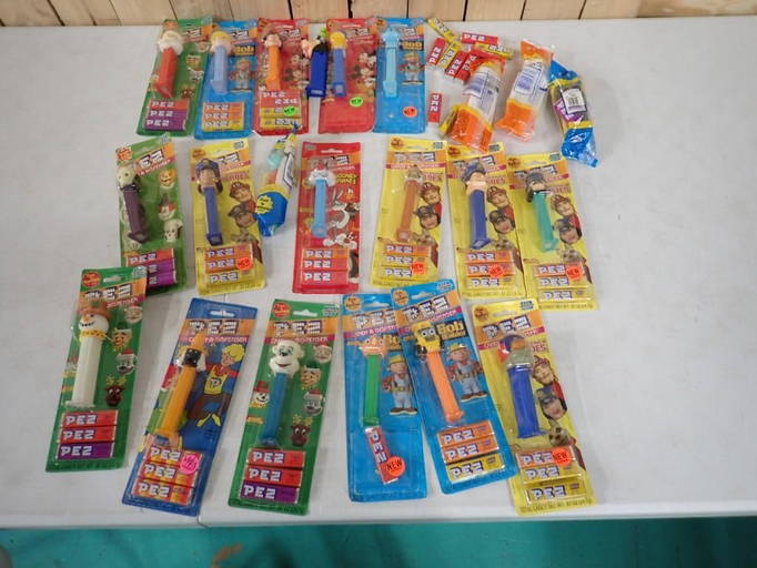 Lot Of Pez Dispensers Most New In Package Incl Sylvester, Bob The ...